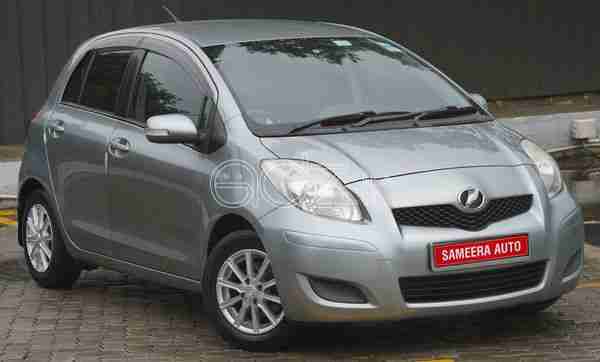 TOYOTA VITZ 𝟐𝟎𝟏0/𝟐𝟎11 (1300 CC) – Adz.lk – Classified Ads & Directory ...