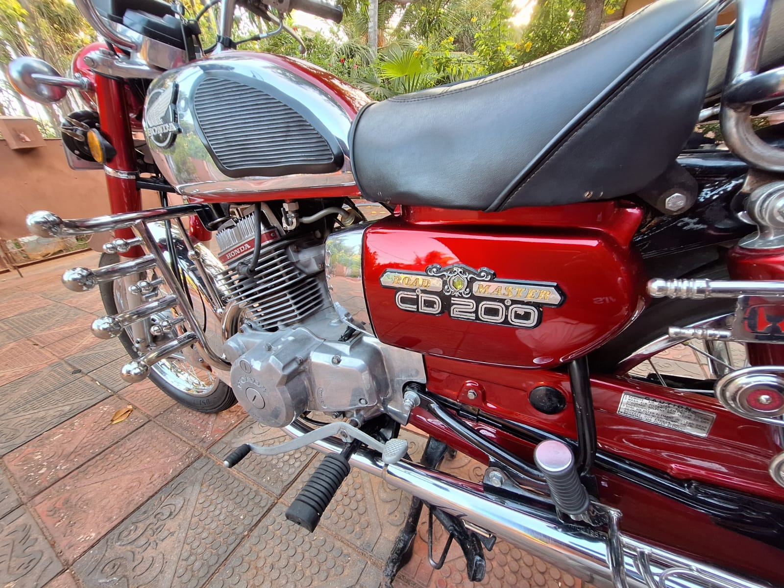 CD 200 Road Master New condition Bike for sale – Adz.lk – Classified Ads & Directory Listing